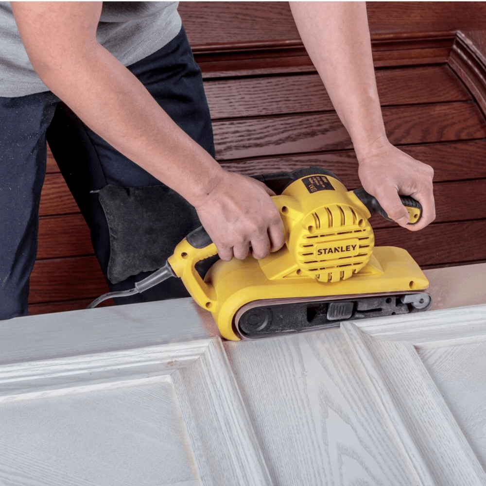 STANLEY เครื่องขัดกระดาษทรายสายพาน 3 นิ้ว 900W รุ่น SB90-B1 |GlobalHouse
